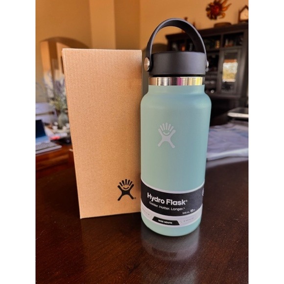 Hydro Flask | Kitchen | New Hydro Flask Wide Mouth Flex Cap 32oz Dew ...